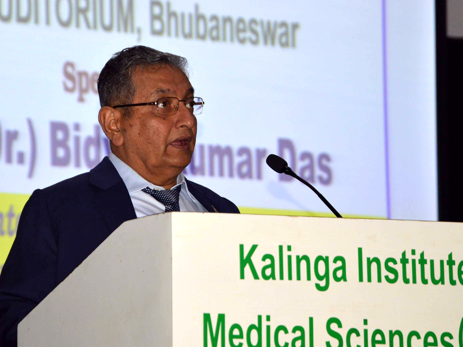 Prof. (Dr.) Bidyut Kumar Das delivers talk at KIMS | KIIT University ...