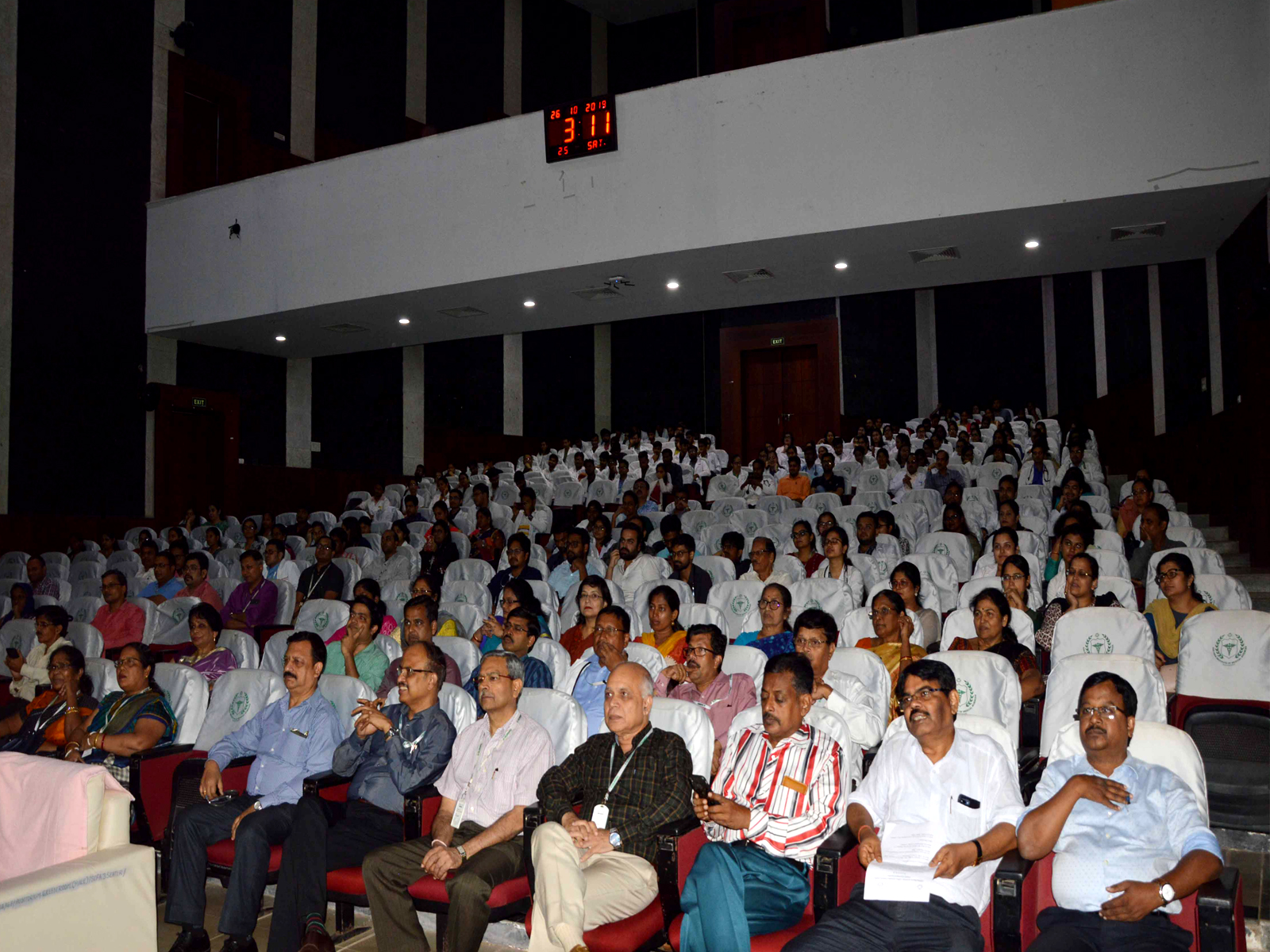 Prof. (Dr.) Bidyut Kumar Das delivers talk at KIMS | KIIT University ...